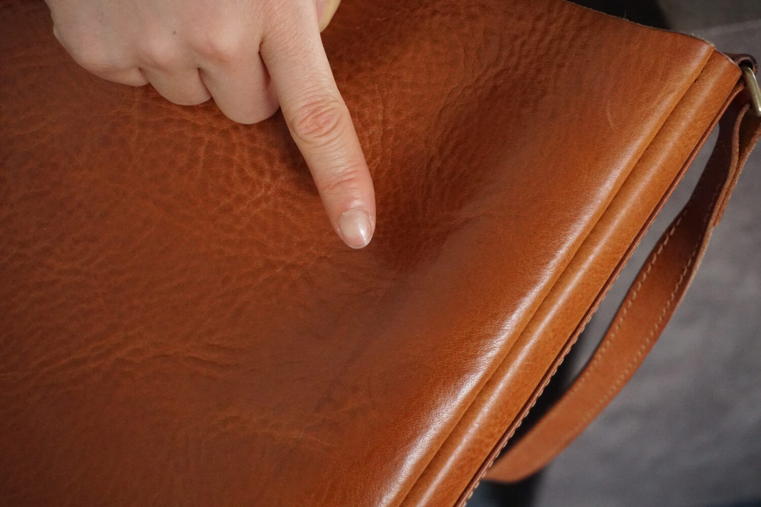 経年変化レポート『コペンA4ショルダーバッグ』vol.2 – ibona/イボーナのブログ